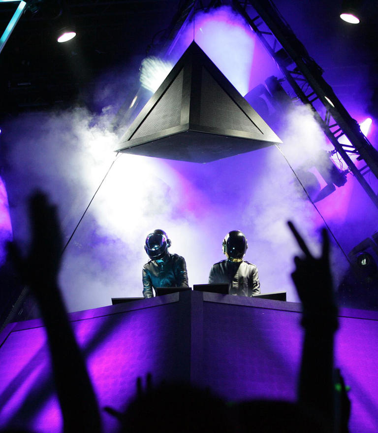 Coachella from the archives: A visual journey from desert experiment to ...
