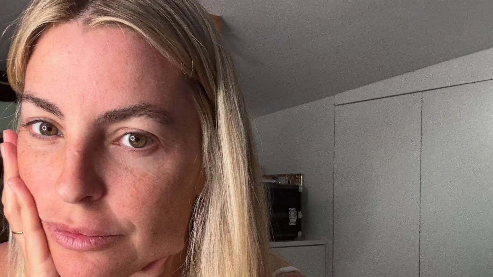 Jessica Athayde sobre envelhecimento: "Não adoro ver a gravidade"