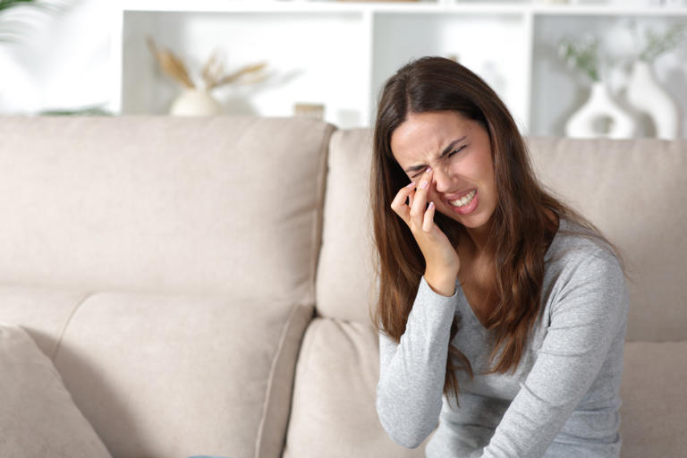 What left eye twitching means: Insights from spiritual psychologists
