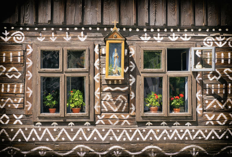 In Europe, the 5 most beautiful and colourful mountain villages that ...