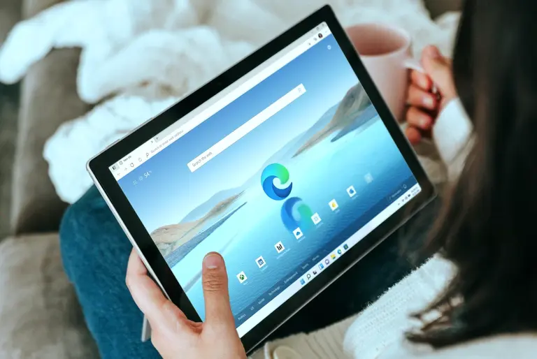 Microsoft tests Windows 11 update that auto‑launches Edge