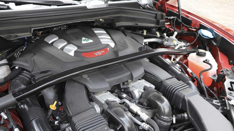 Used Alfa Romeo 2.9L V6 Stelvio is the SUV that feels like a sports car