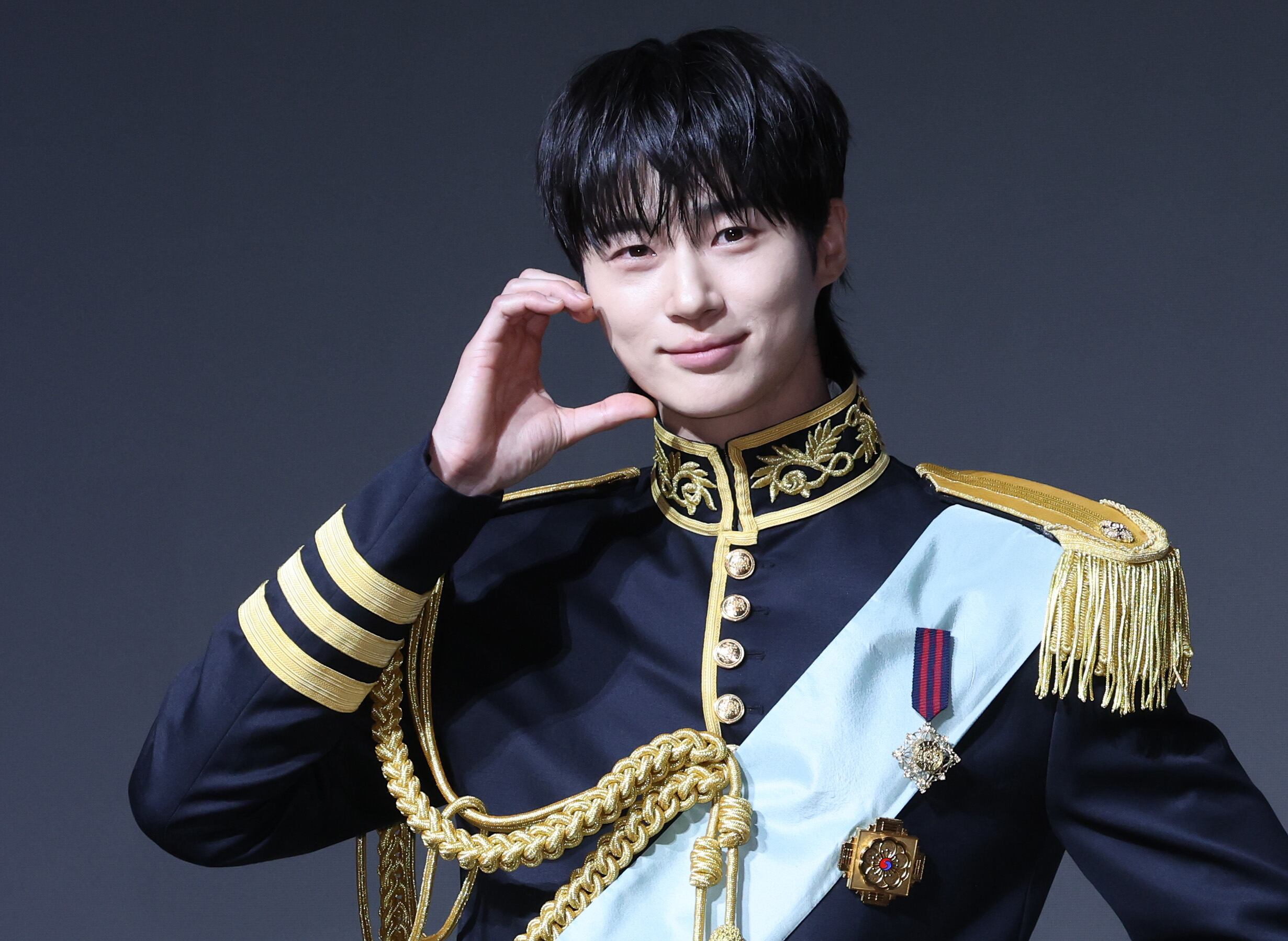 Byeon Woo-seok returns as grand prince in MBC's 'Perfect Crown'