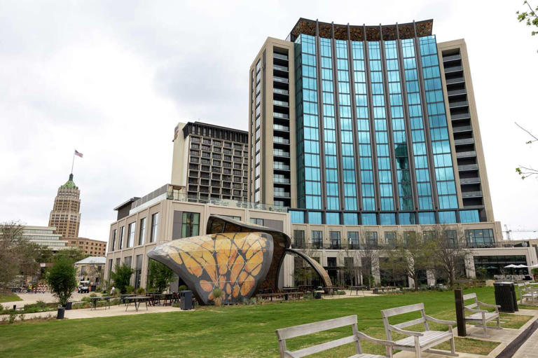 Tourism starting to bounce back in San Antonio: Local hotels see ...