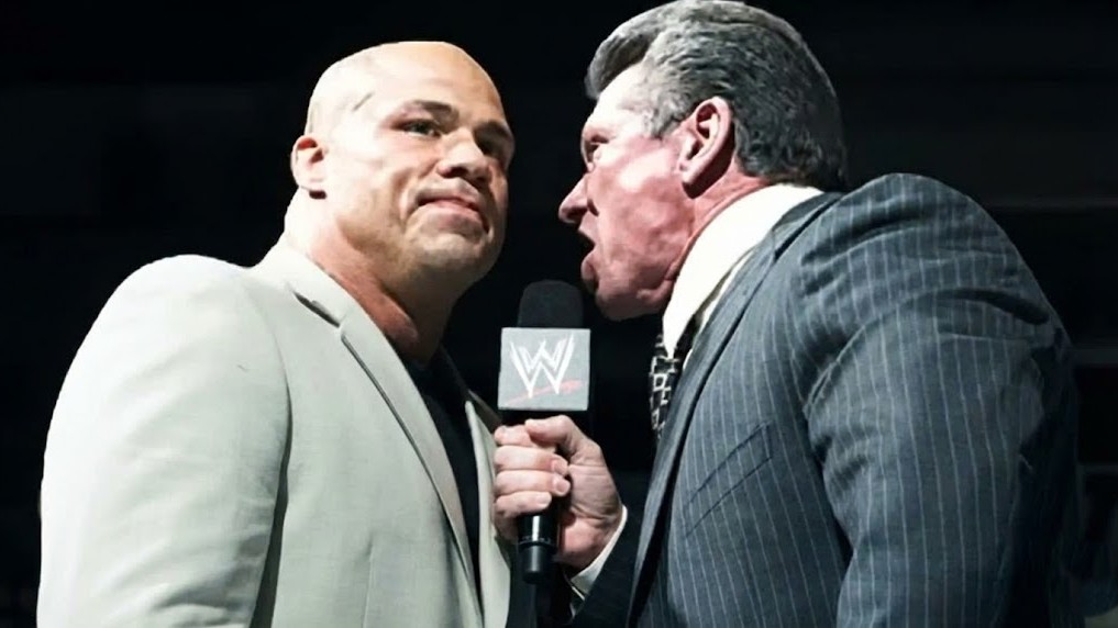 10 WWE wrestlers who angered management by going off-script