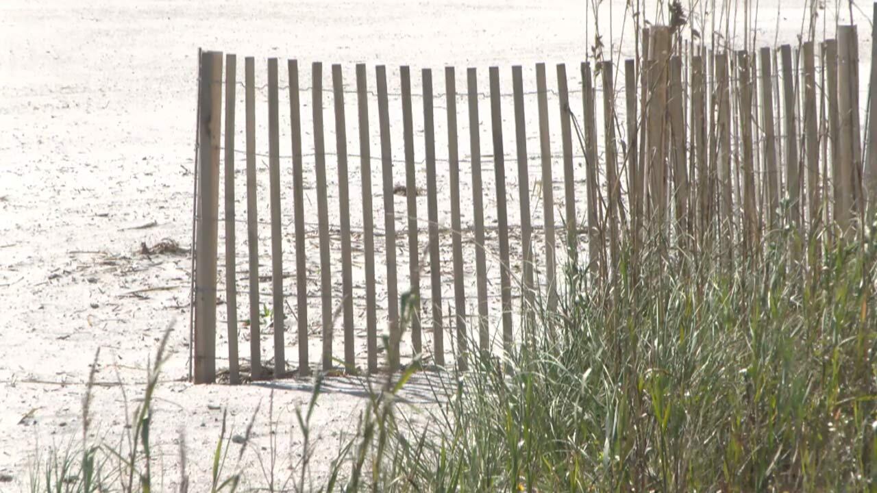1 dead, 2 hospitalized in Folly Beach drowning incident