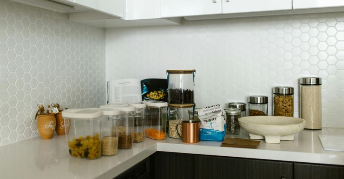 People with exceptionally tidy homes usually get rid of these 10 things ...