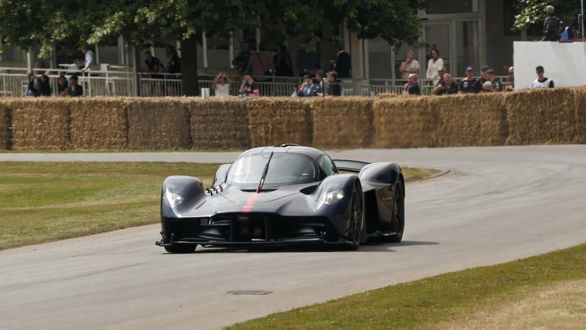 Adrian Newey drives Aston Martin Valkyrie at full speed