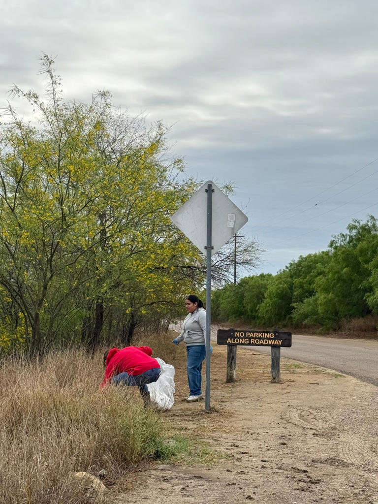 Annual Easter cleanup at Lake Casa Blanca