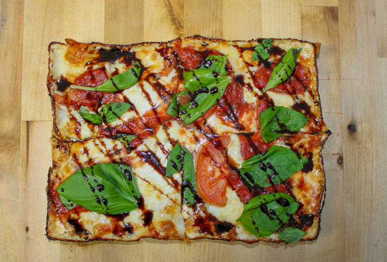 Detroit’s popular Downtown Street Eats food truck season is back