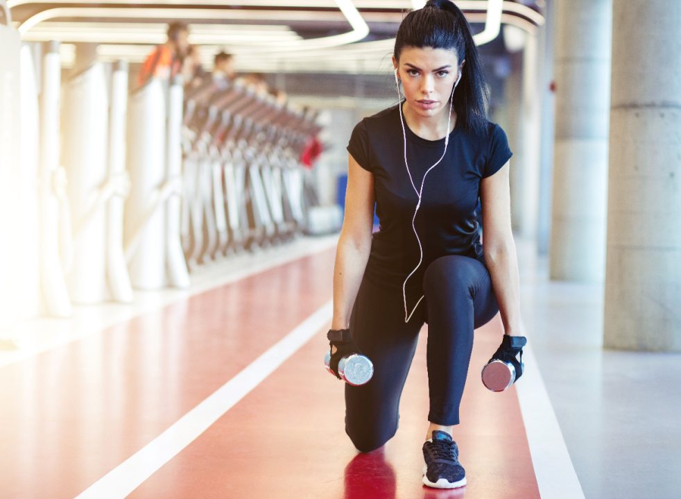 I'm a coach and these are the 5 dumbbell exercises that build leg ...