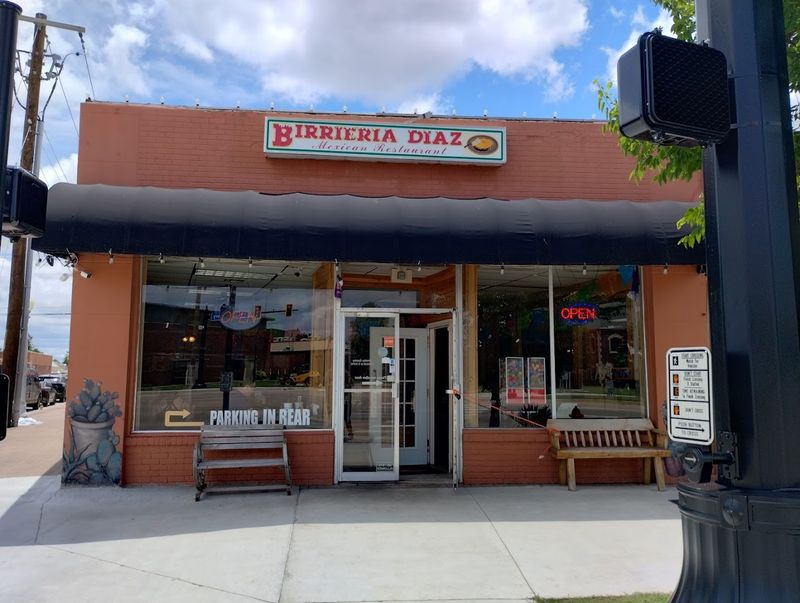 There’s an Oklahoma spot where birria tacos and their rich dipping ...