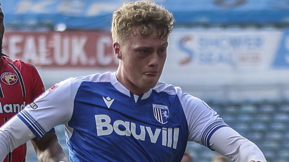 Andy Smith nets first Gillingham goal in victory over nine-man Accrington