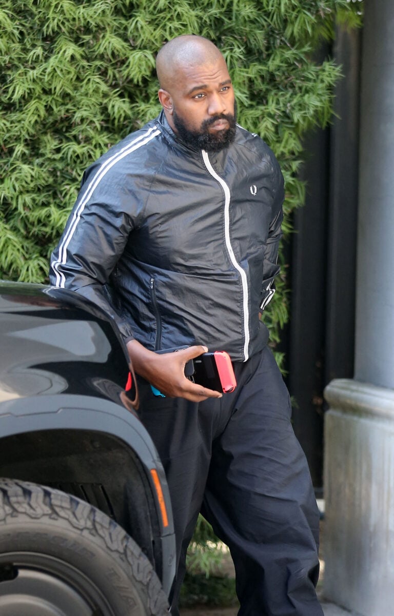 Kanye West opts for comfort food amid unending career setbacks
