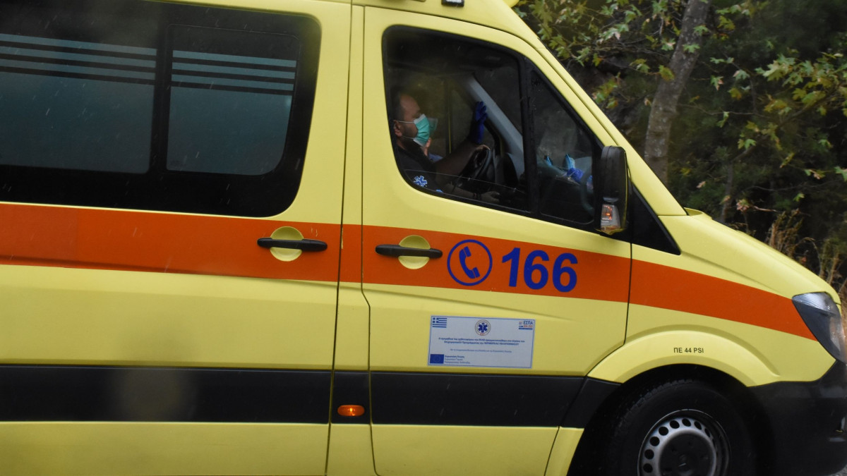 Λάρισα: Νεκρές εντοπίστηκαν δύο αδελφές μέσα σε διαμέρισμα – Σε ...
