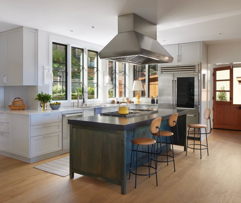 This one home feature can instantly make a new build look vintage ...