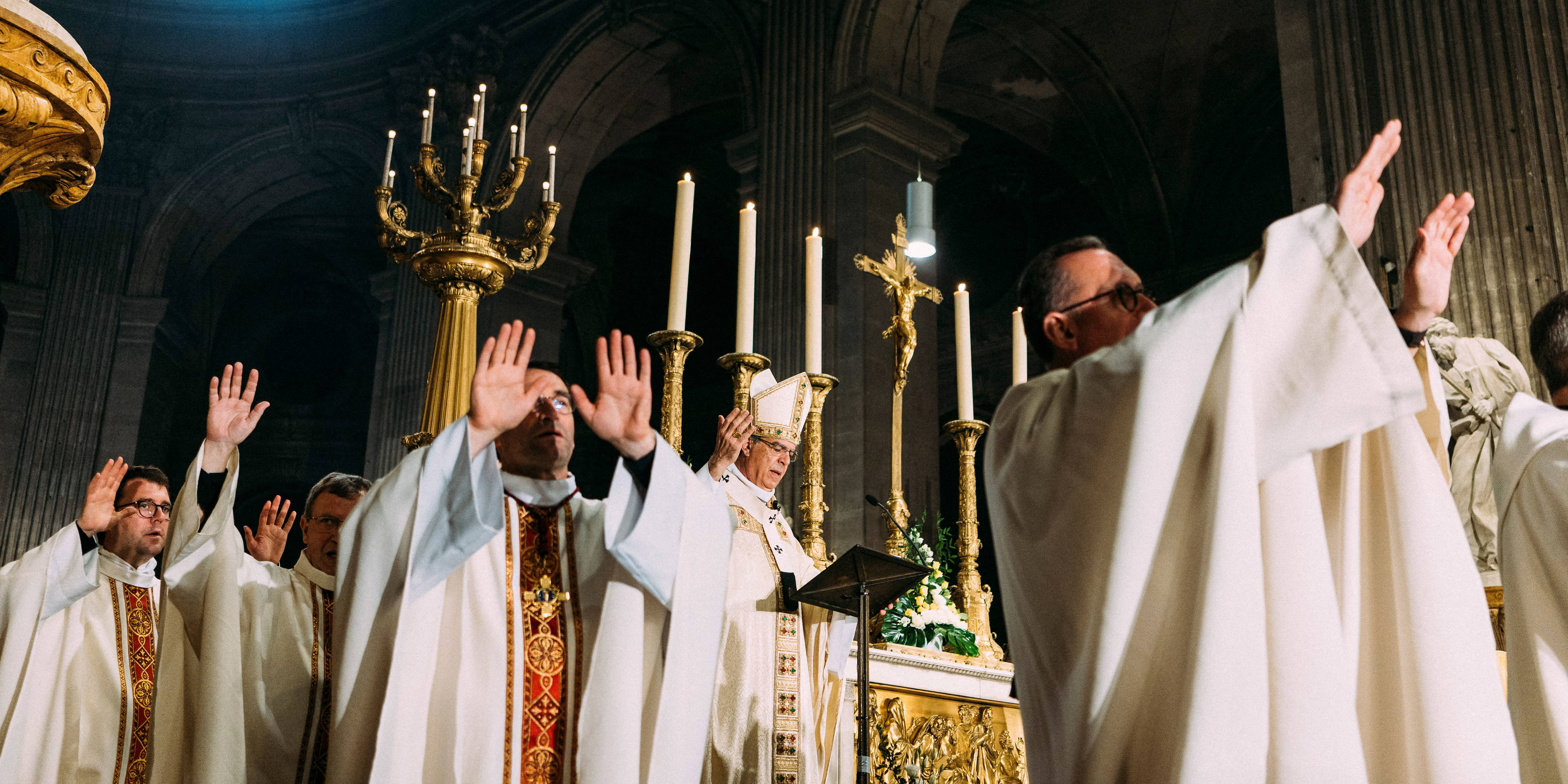 « Je suis fière d'être chrétienne » : Emma a reçu le sacrement du ...