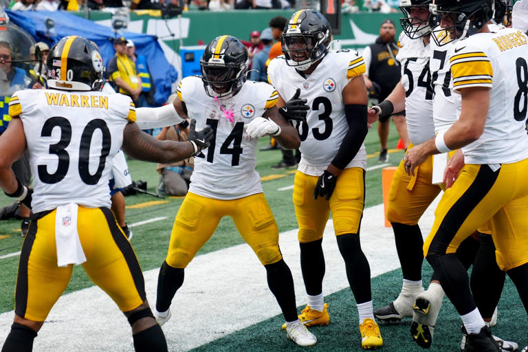 Steelers offseason recall: Steelers overcome flaws, late drama to edge ...
