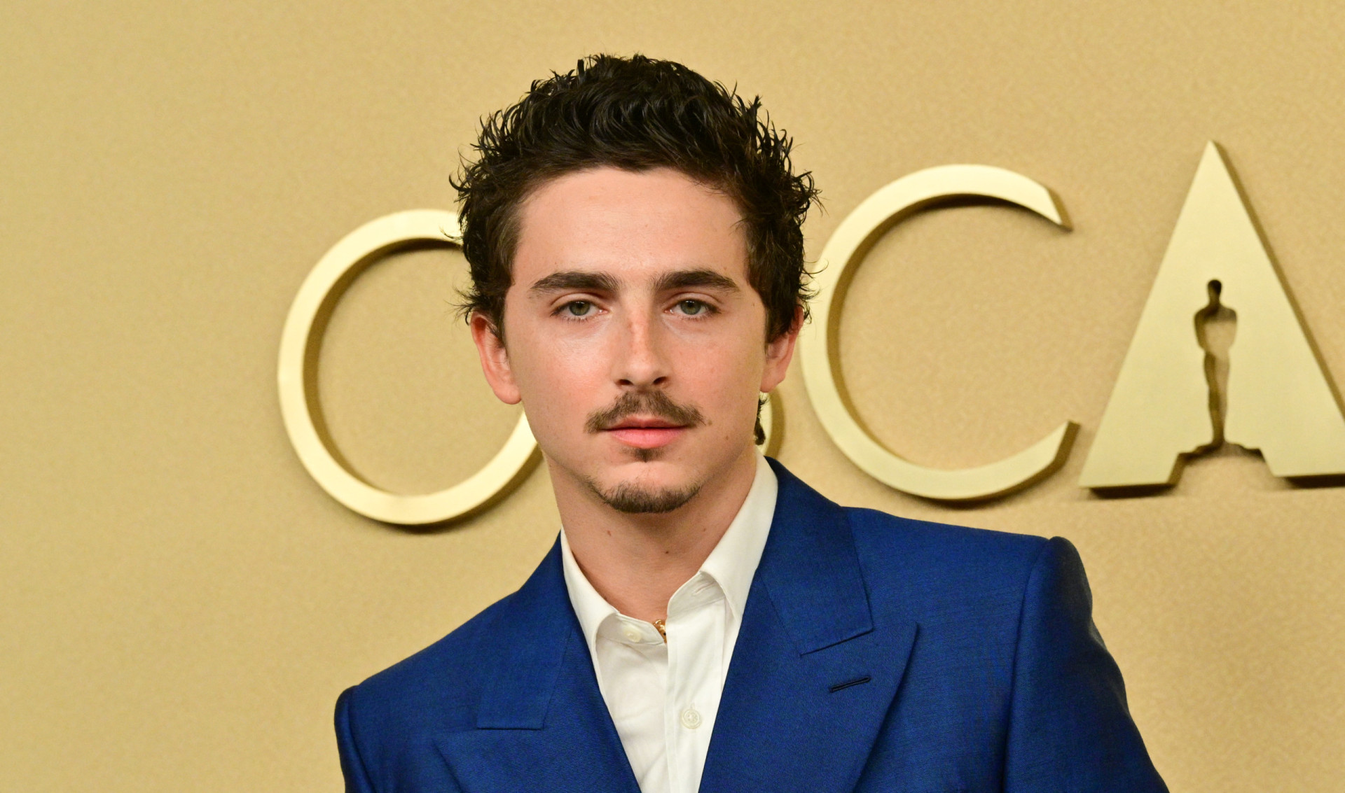 Male celebrities who are considered ugly hot