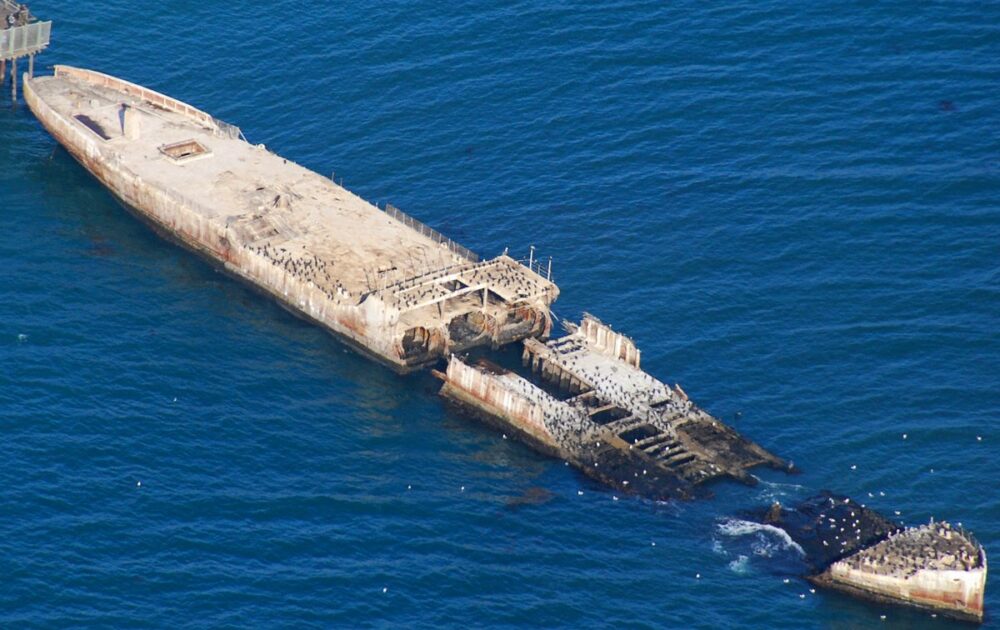 17 sunken and weathered boats still visible in the US