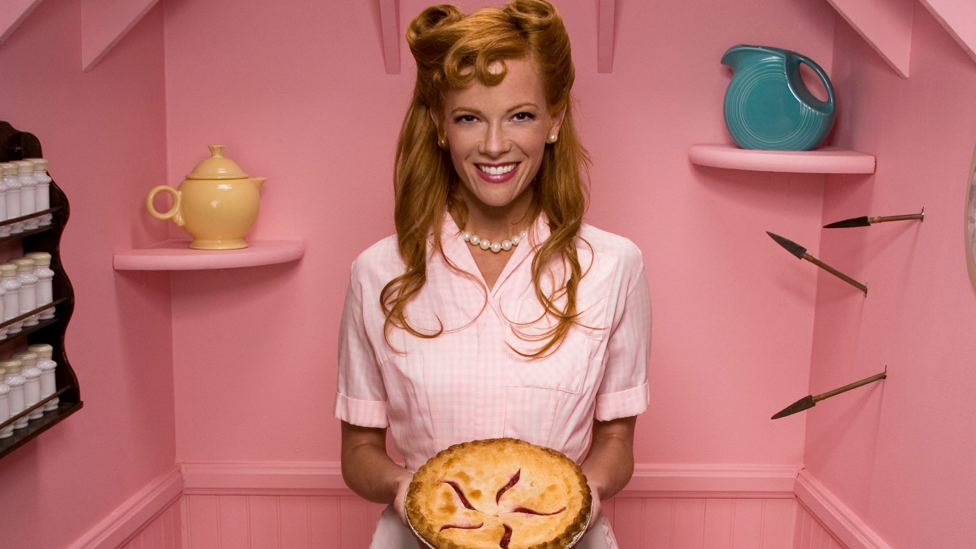 The good wife: 20 tips for a fashionable homemaker