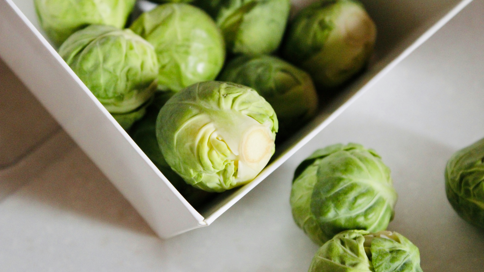 10 vegetables everyone hates & 10 we all love