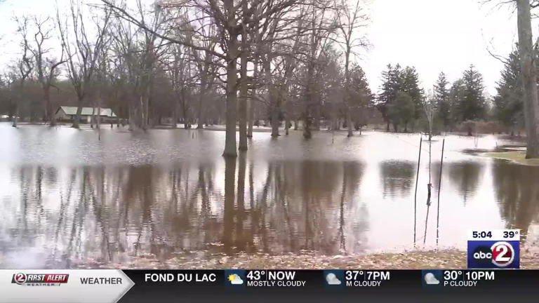 Flood warnings near Embarrass River in Clintonville