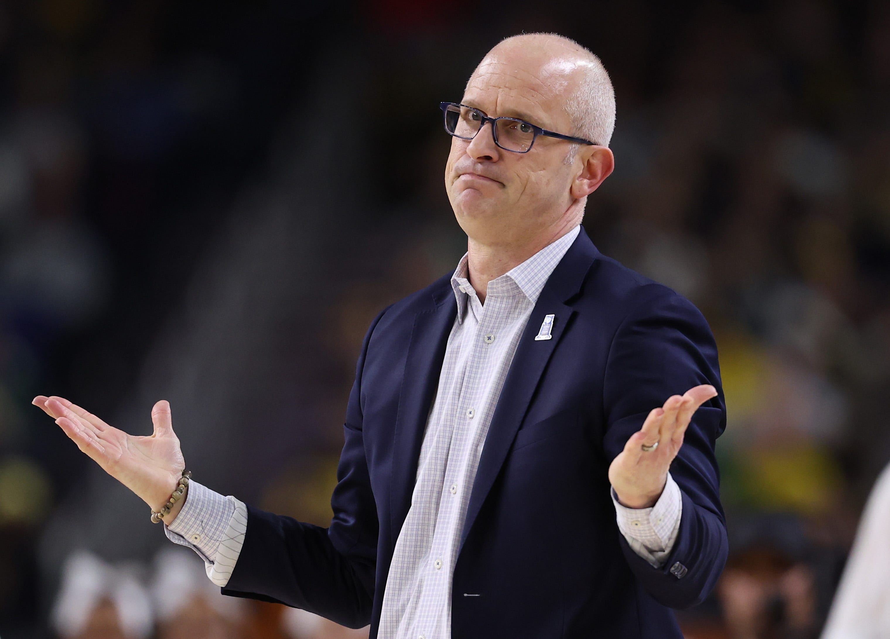 Dan Hurley's shocked face gave world new meme during UConn-Michigan