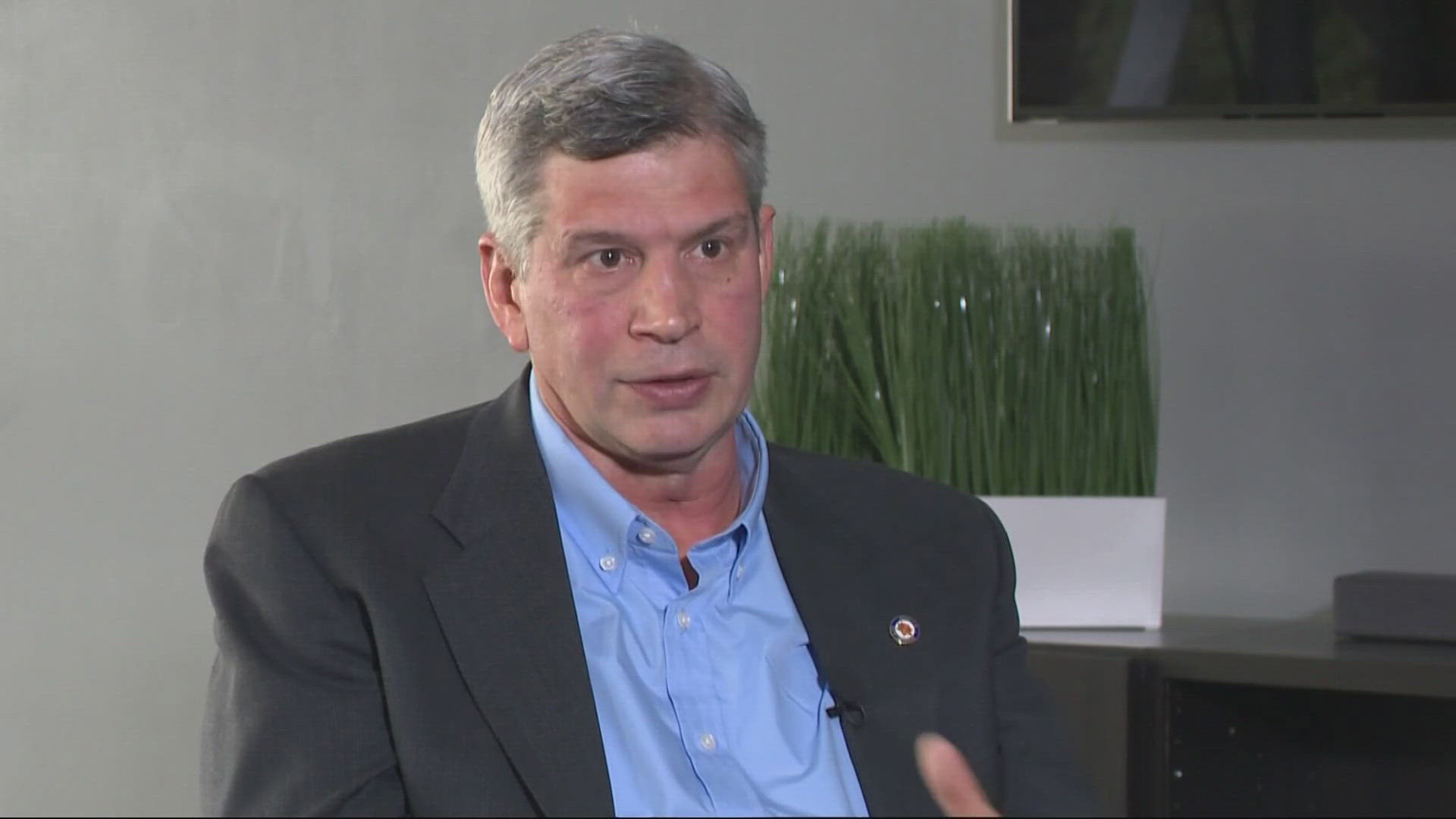 Former Portland commissioner Rene Gonzalez sues Portland, city auditor ...