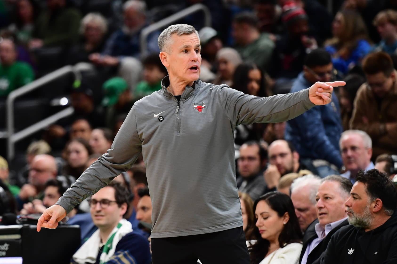 Bulls prioritizing retaining Billy Donovan amid massive front office ...