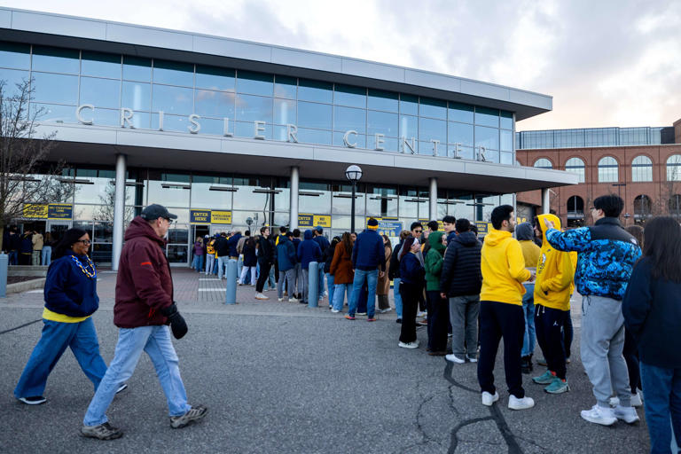 See Crisler watch party reaction to first Michigan championship game basket