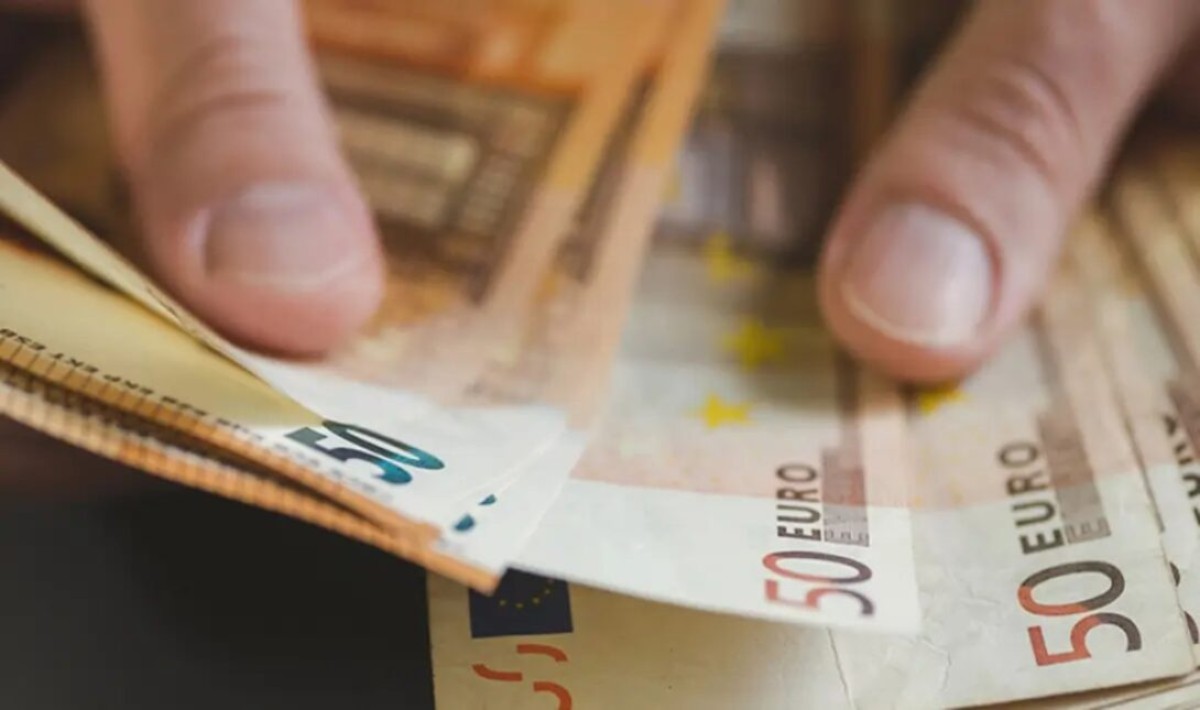 Πότε θα καταβληθούν οι συντάξεις Μαΐου