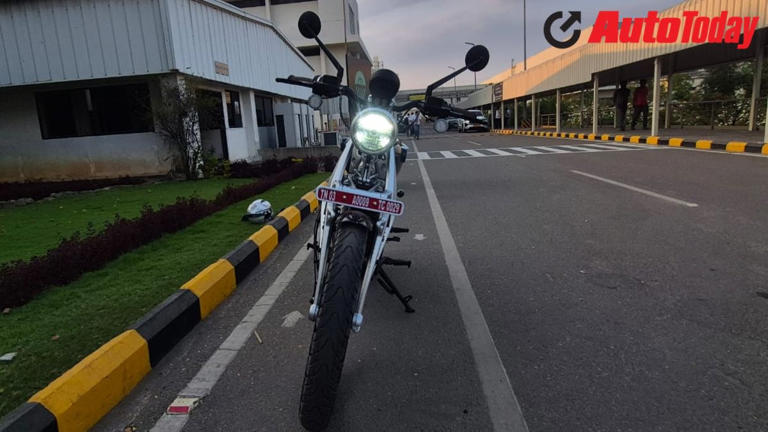 Flying Flea C6 review, first ride: Can the Flea fly without the thump?