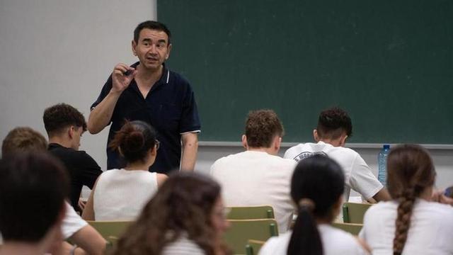 ¿Por qué no hay clase este 6 de abril?: la vuelta al cole en Málaga