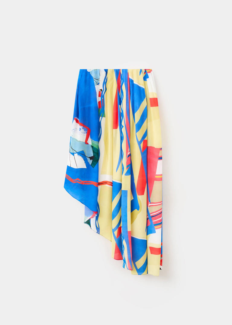 La falda estampada de microtendencia de Mango en primavera 2026