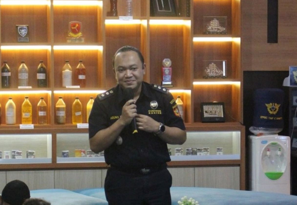 Bea Cukai gencarkan sosialisasi rokok ilegal di 2 wilayah ini