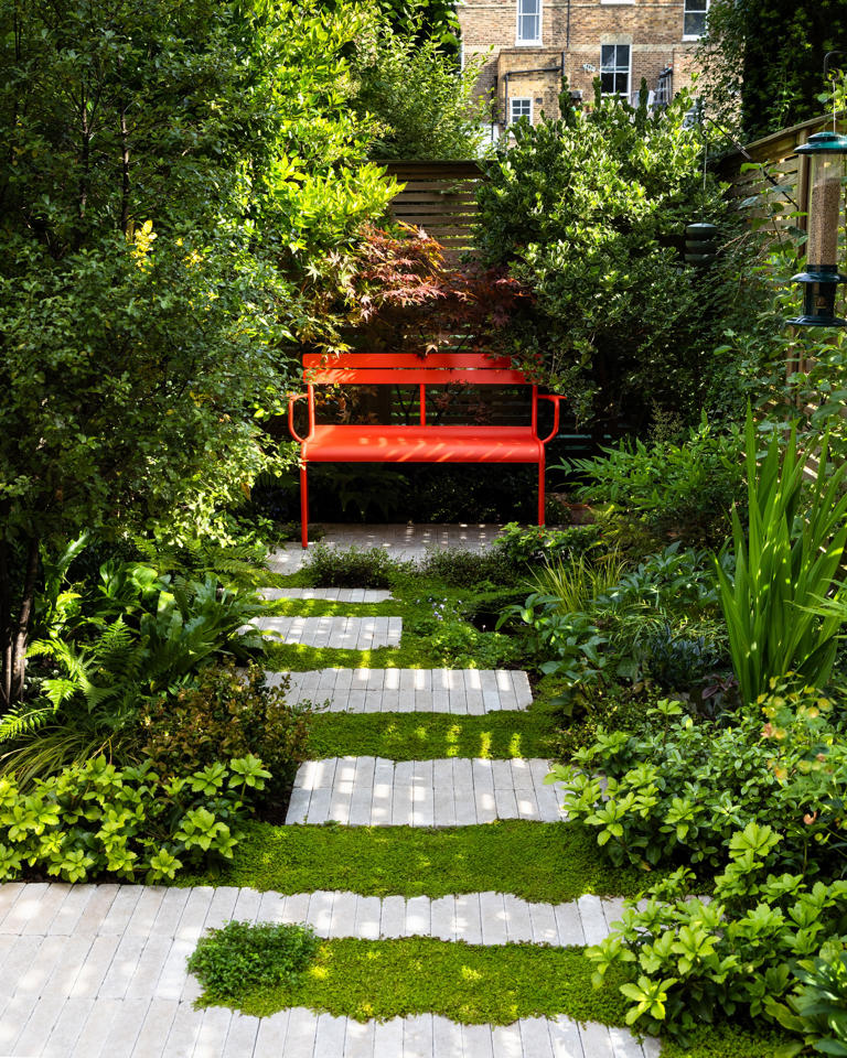 This London garden uses 'mind-your-own-business' over lawn