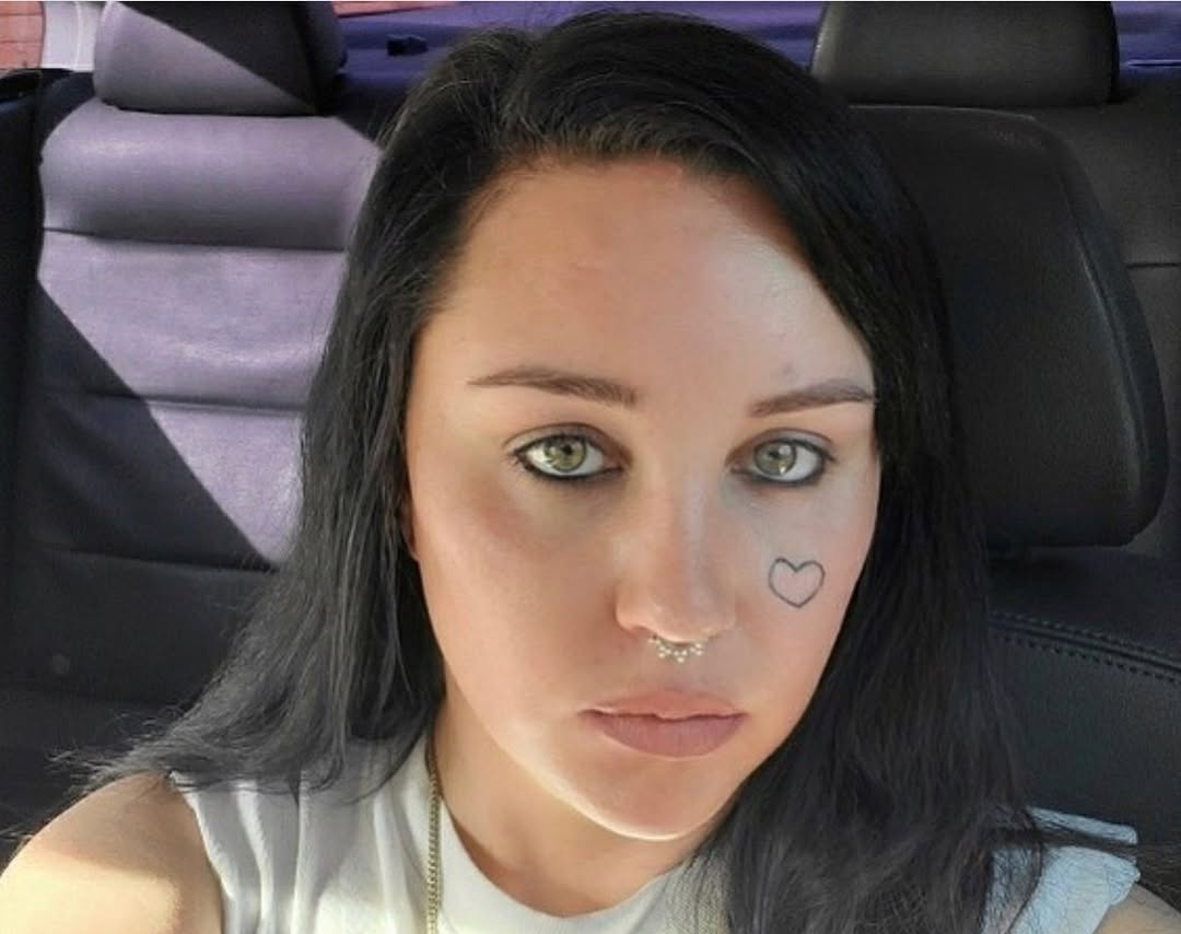 Amanda Bynes announces record deal and music comeback — 'Girlfriend ...