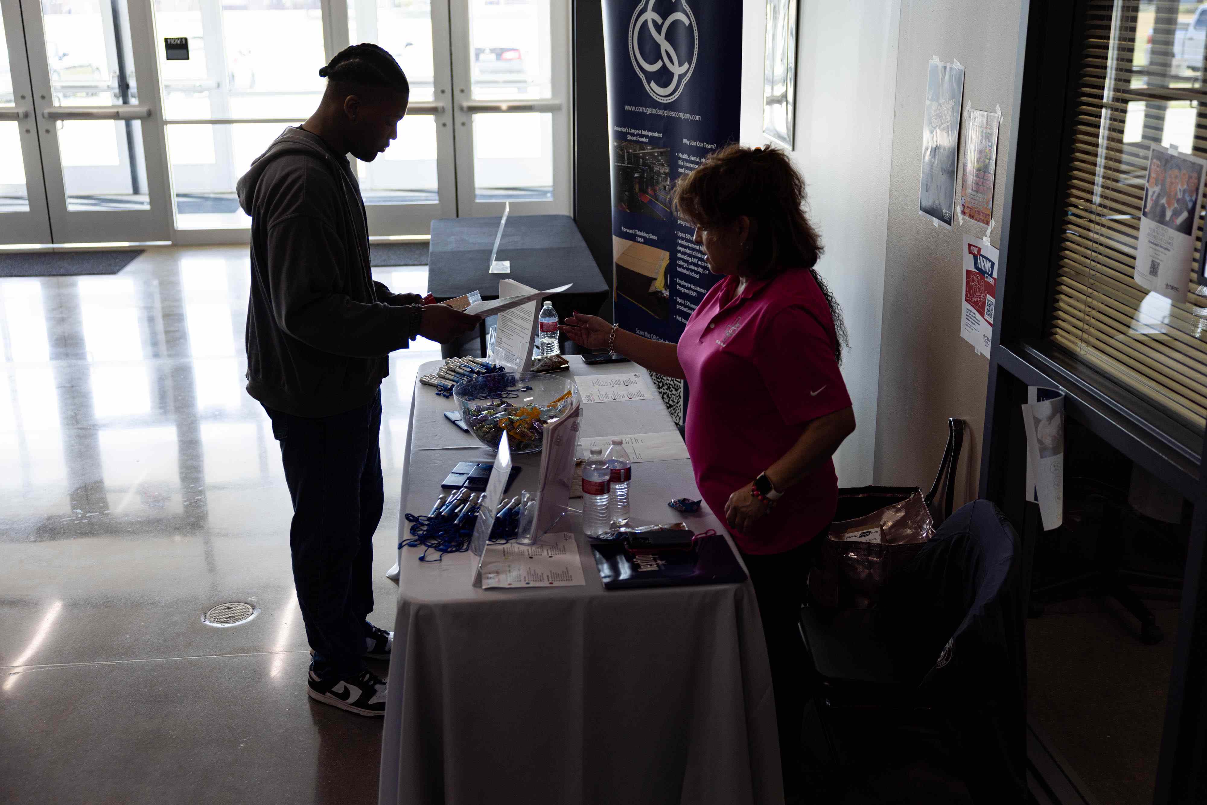 Despite AI disruptions in entry-level jobs, these graduate careers stay ...