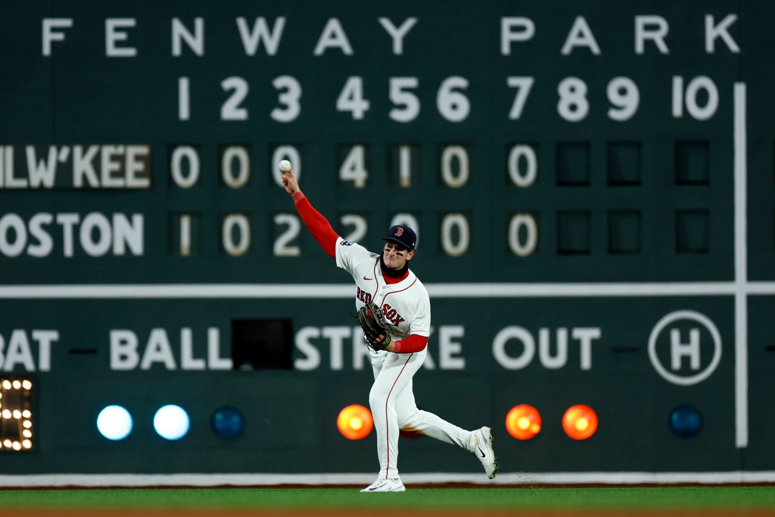Roman Anthony calls himself out for 'bad baseball' after latest poor throw