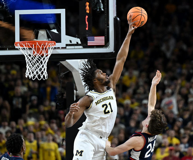Morez Johnson Jr. staying in NBA draft, leaving Michigan after one season