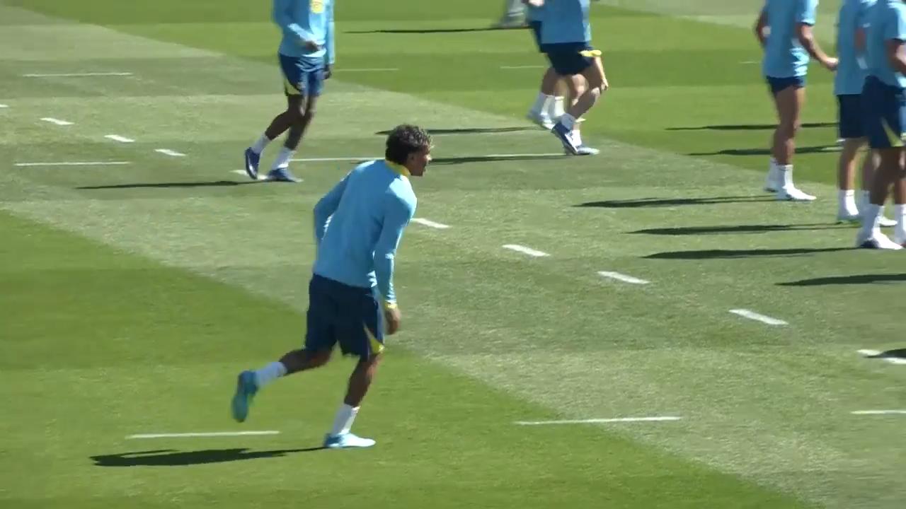 Lamine Yamal leads Barcelona training ahead of CL match against ...