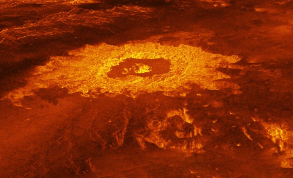 Astronomers confirm a giant volcanic tunnel on Venus so enormous it ...