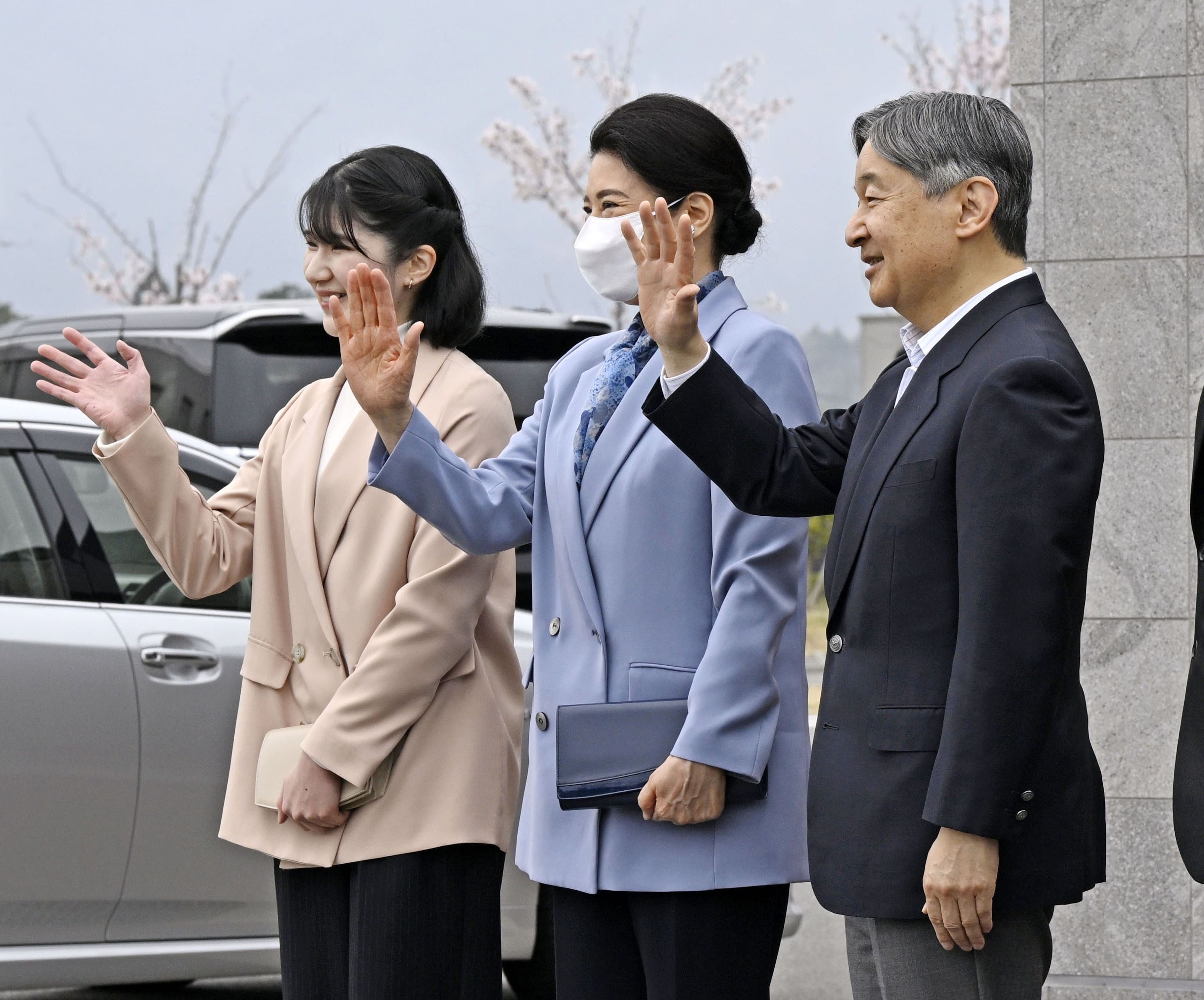Japan's imperial family meet with children in Fukushima on 2nd day of trip