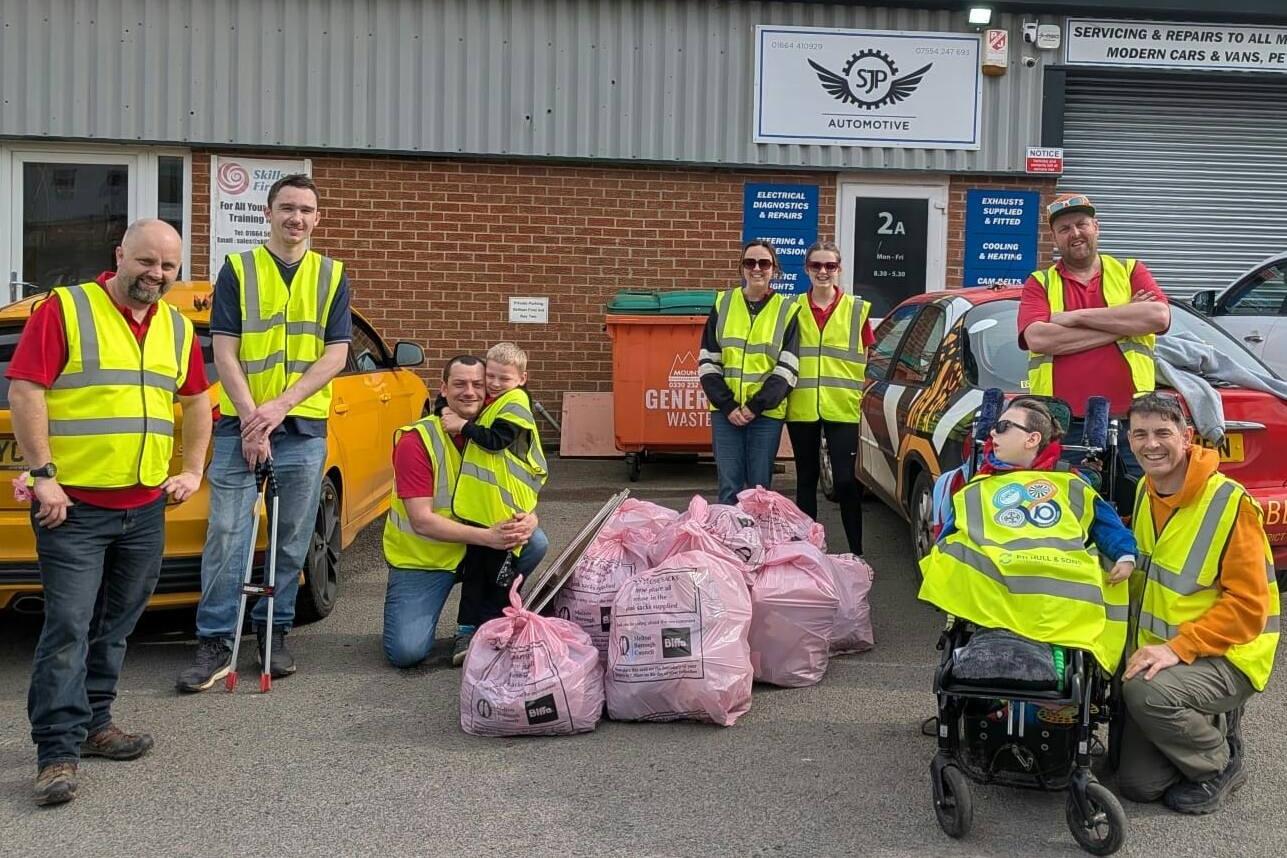 Round table organises volunteer army in major litter pick across Melton