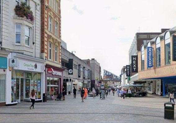 Police launch investigation after teenager stabbed in Bromley High Street