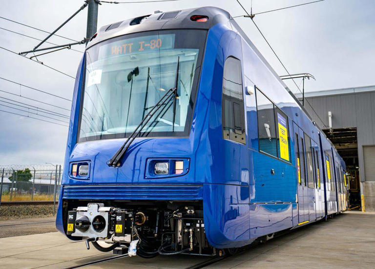 Sacramento Regional Transit recruiting 15 transit ambassadors in ...