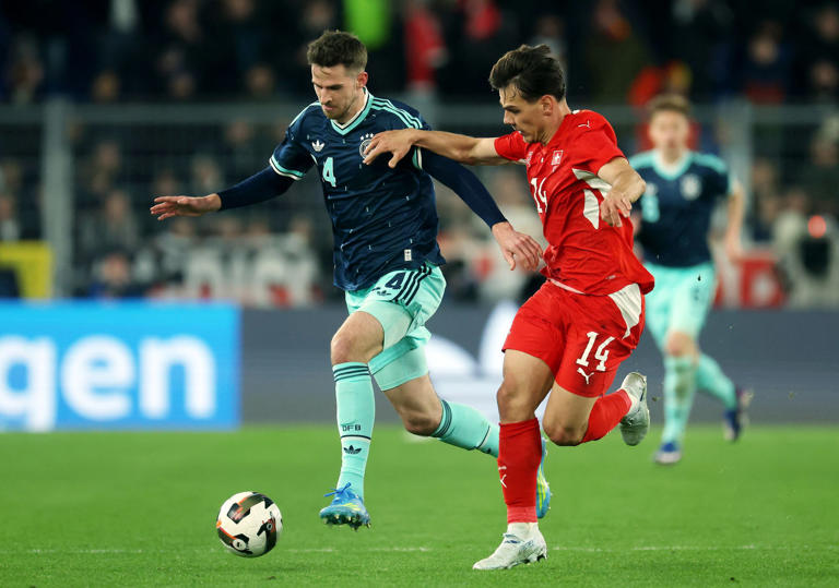 Anton Stach shares 'back soon' hope following injury blow in Leeds ...