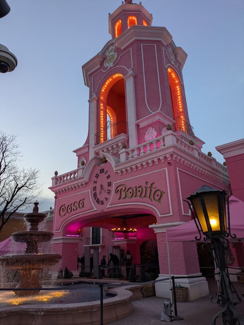 15 unusual restaurants in America with experiences you won’t forget