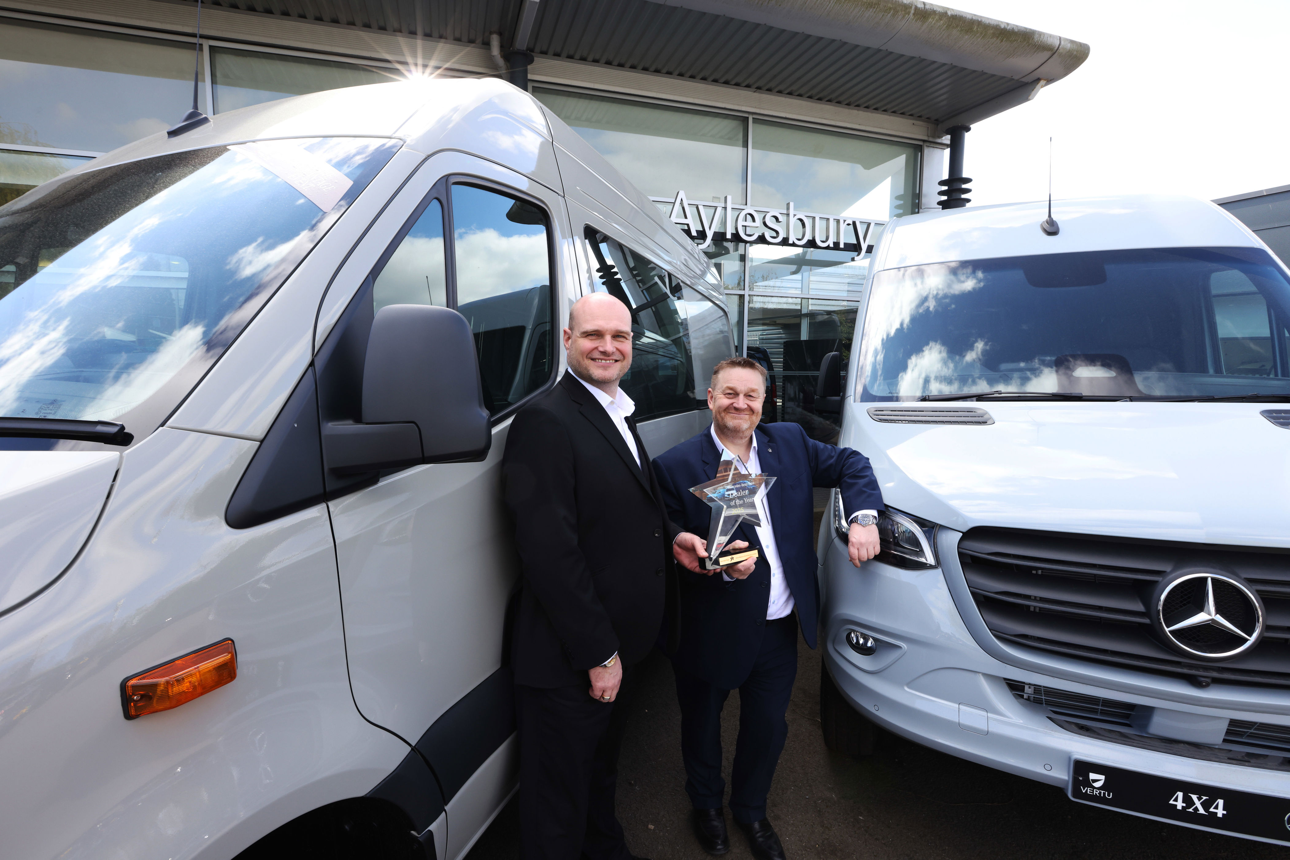 Aylesbury Mercedes-Benz vans team celebrates second national award win